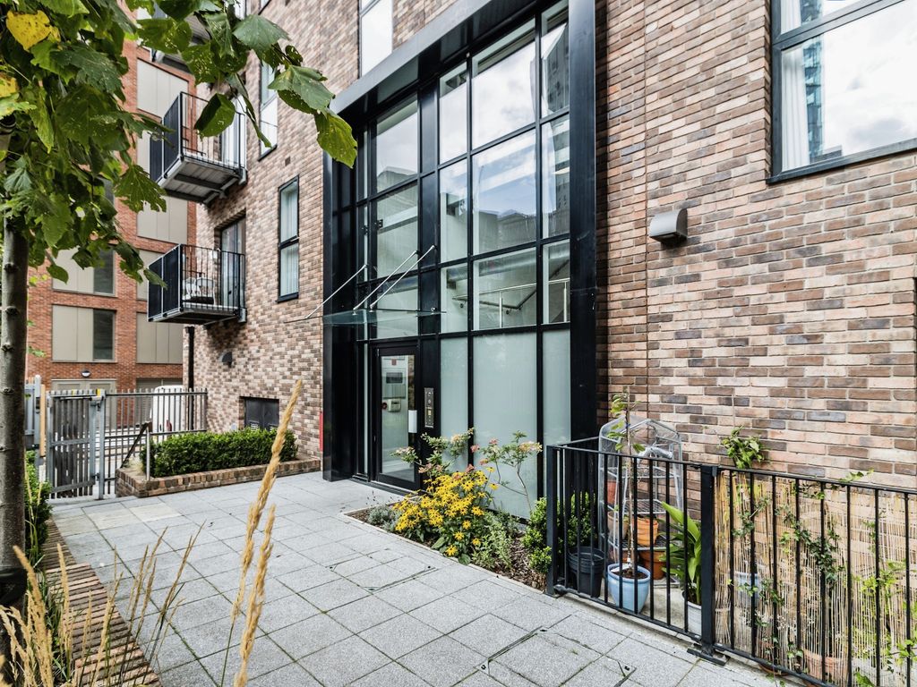 1 bed flat to rent in Lockgate Mews, Manchester, Greater Manchester M4 ...