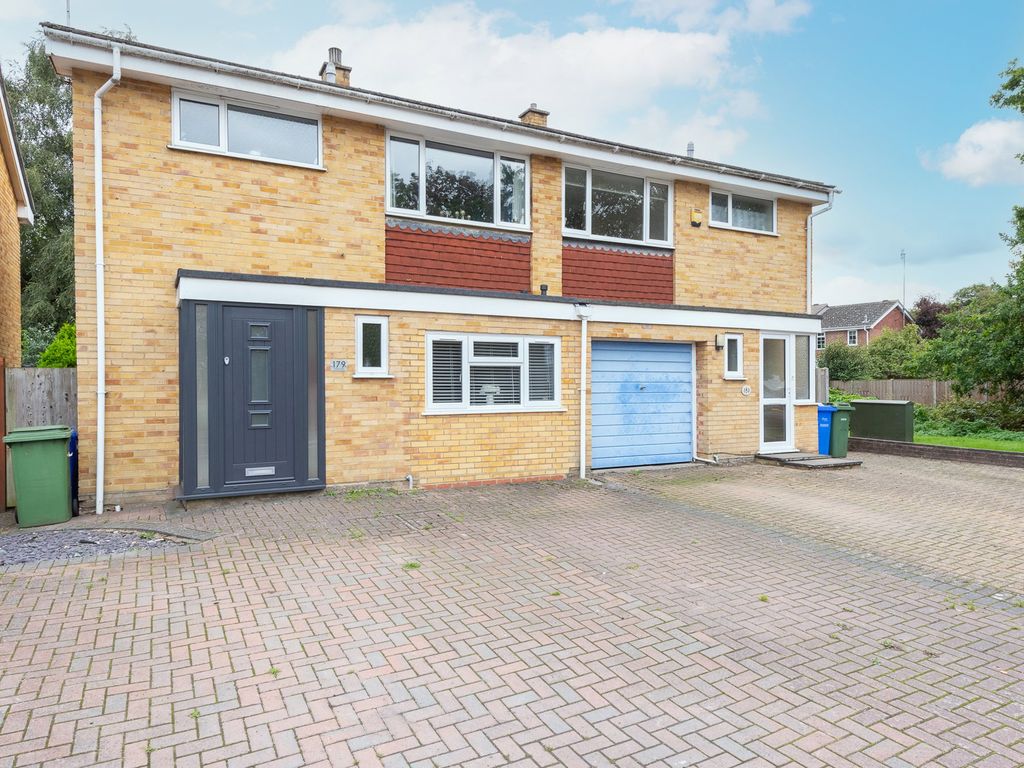 3 Bed Semi Detached House For Sale In Sandy Lane Farnborough Gu14 £