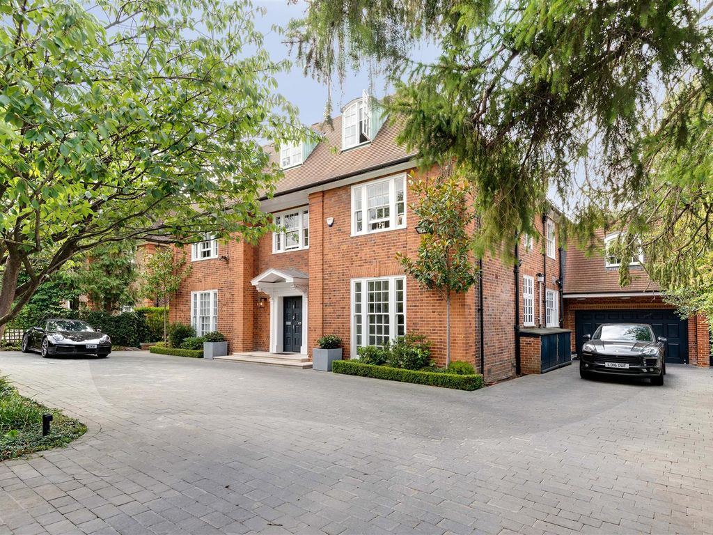 7 bed detached house for sale in Winnington Road, London N2 - Zoopla
