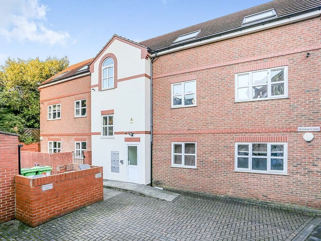 2 bed flat for sale in Hebdon Court, York, North Yorkshire YO26 - Zoopla