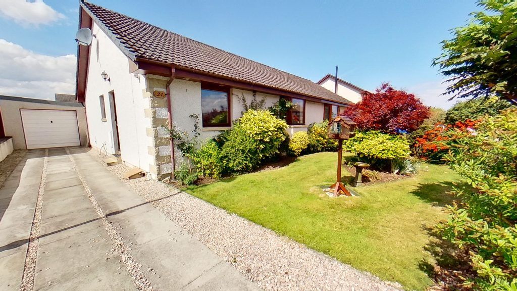 3 Bed Terraced Bungalow For Sale In 21 Mannachie Grove Forres Moray