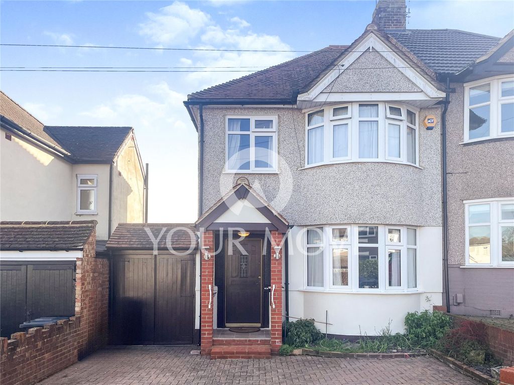 3 Bed Semi Detached House For Sale In Warren Road Dartford Kent Da1