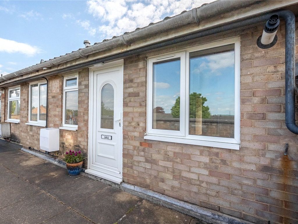 2 bed maisonette for sale in Langdale Road, Dunstable, Beds LU6, £ ...