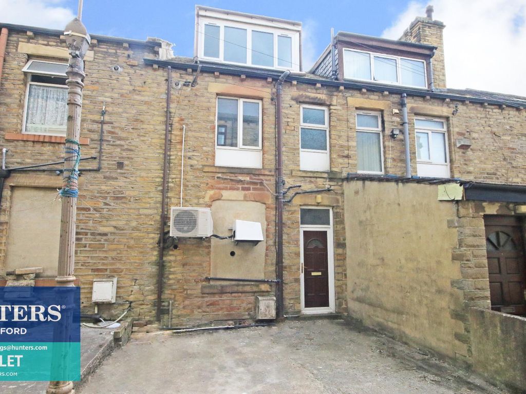 2 bed flat to rent in 293A Leeds Road, Bradford BD3 - Zoopla