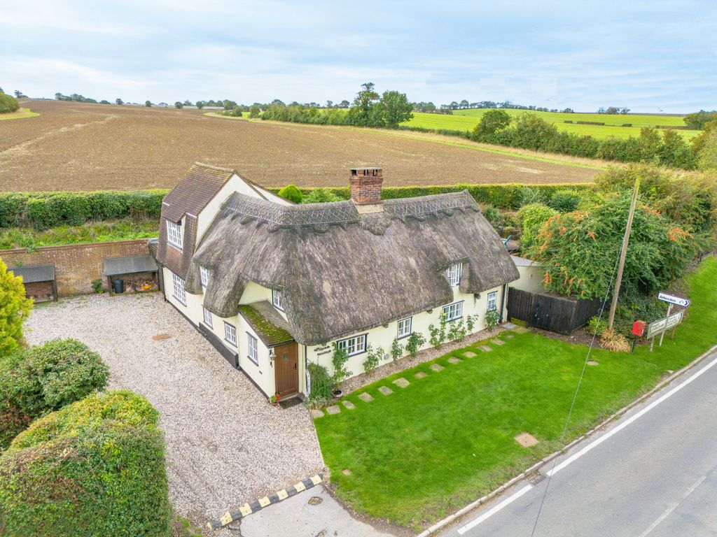 4 bed detached house for sale in Wicken Bonhunt, Saffron Walden CB11, £ ...