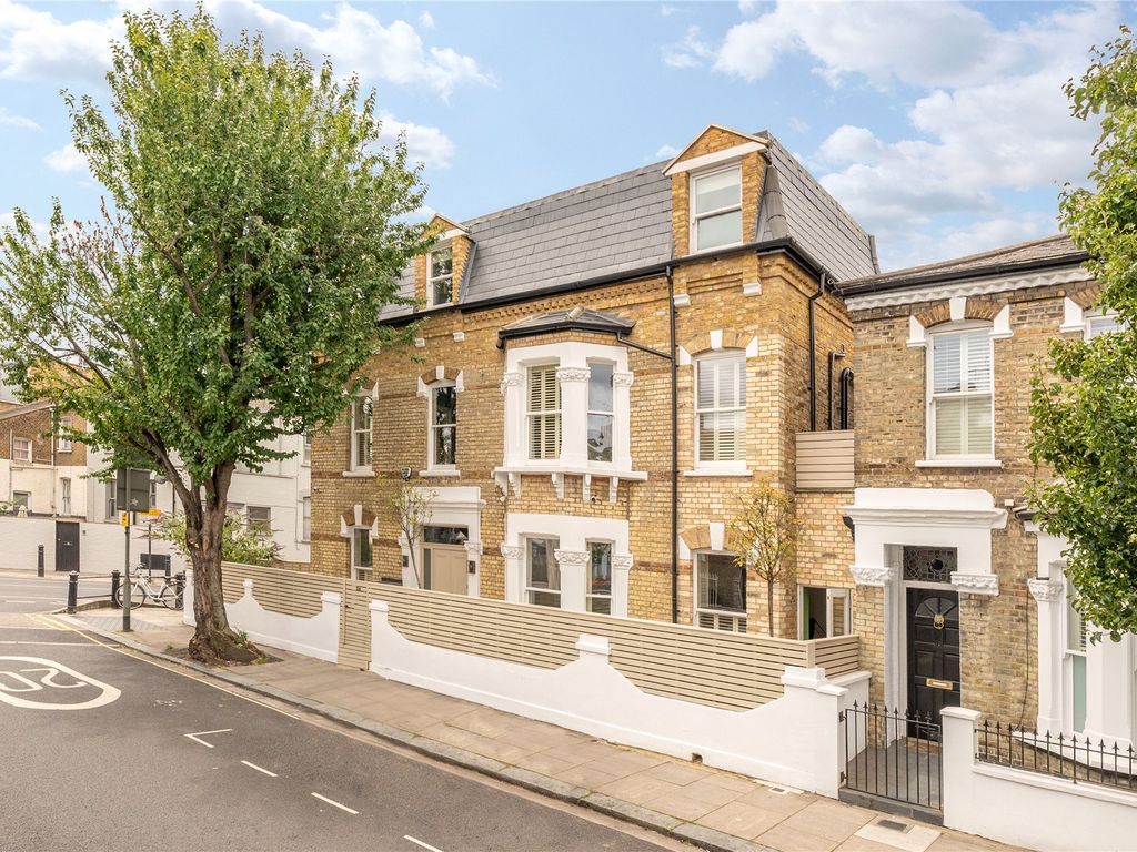 4 bed end terrace house for sale in Fulham, London SW6 - Zoopla