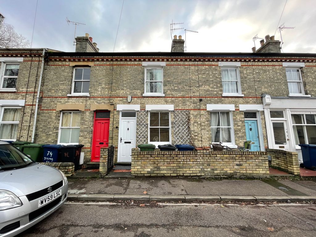 2 bed terraced house to rent in Young Street, Cambridge CB1, £1,650 pcm ...