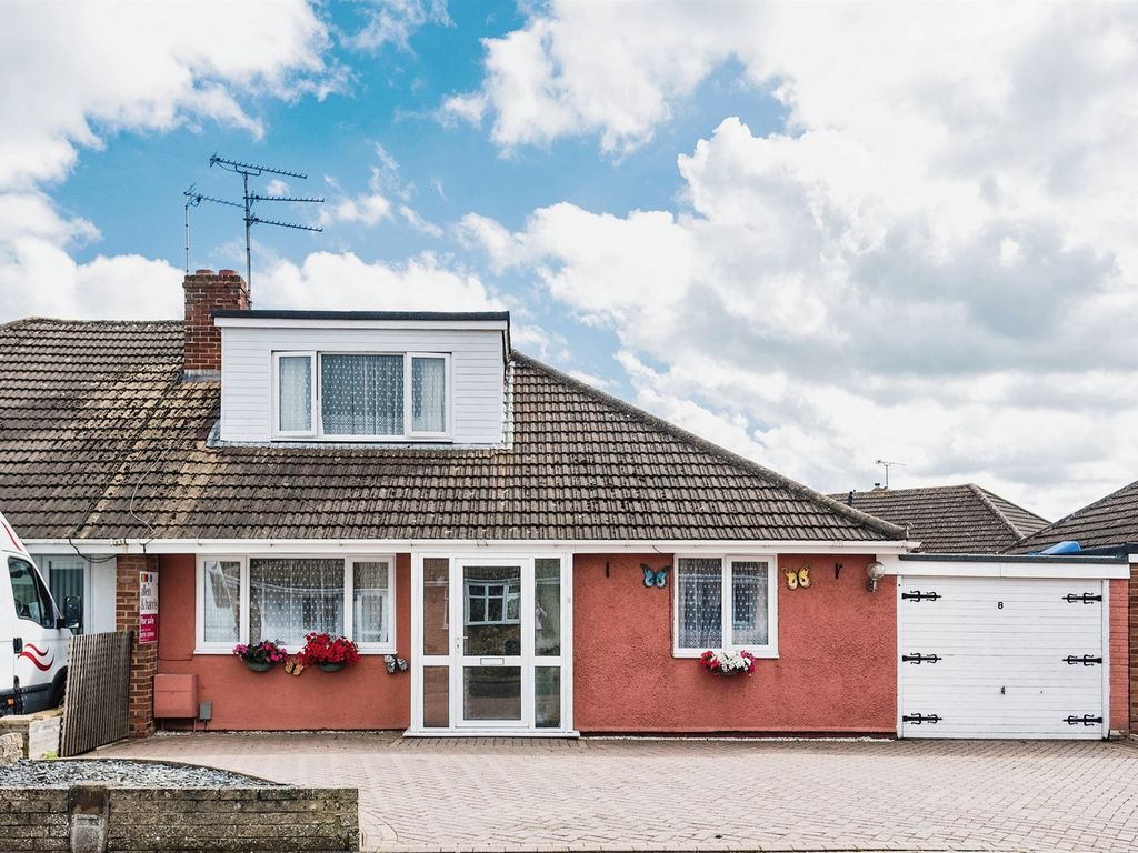3 Bed Semi Detached Bungalow For Sale In Blake Crescent Stratton St