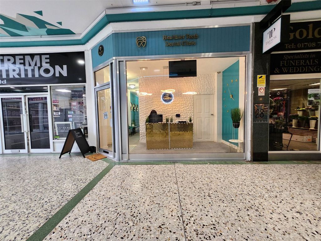 Quadrant Arcade, Romford RM1, Retail premises to let, £16,000 pa - Zoopla