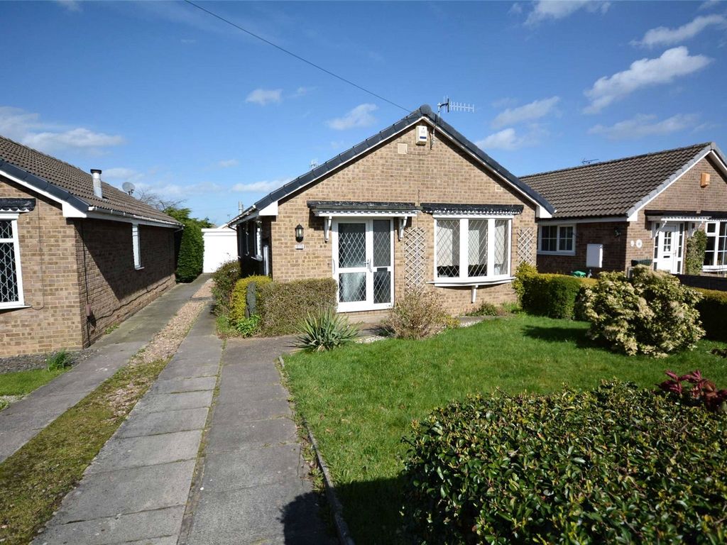 2 Bed Bungalow For Sale In Springbank Close Farsley Pudsey West