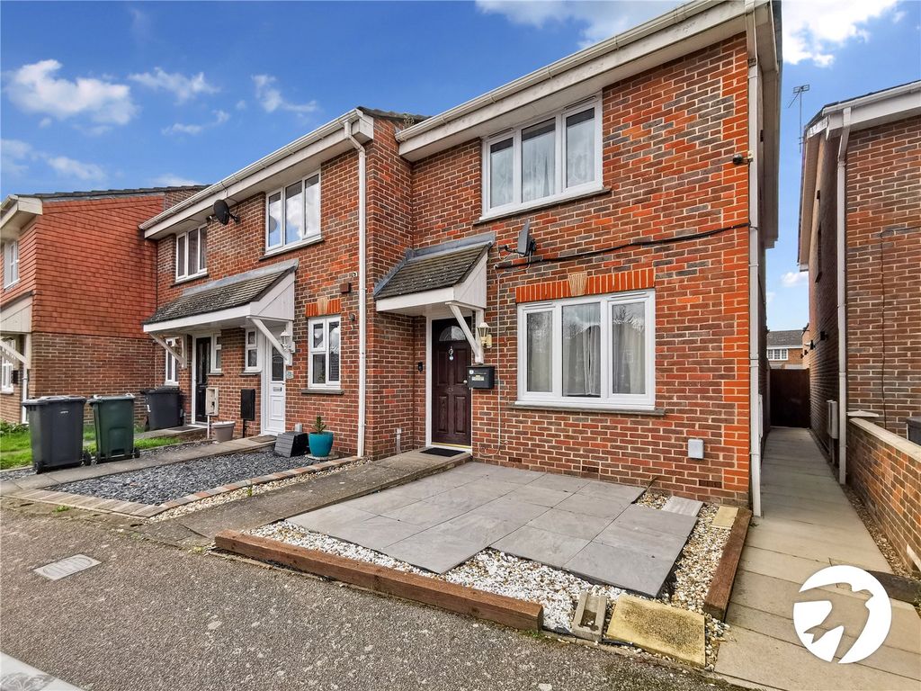 3 Bed Terraced House To Rent In Joyce Green Lane Dartford Kent Da1 £