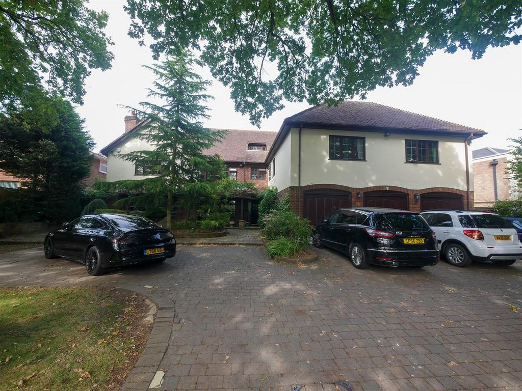 7 bed detached house for sale in Benfleet Road, Benfleet SS7 - Zoopla
