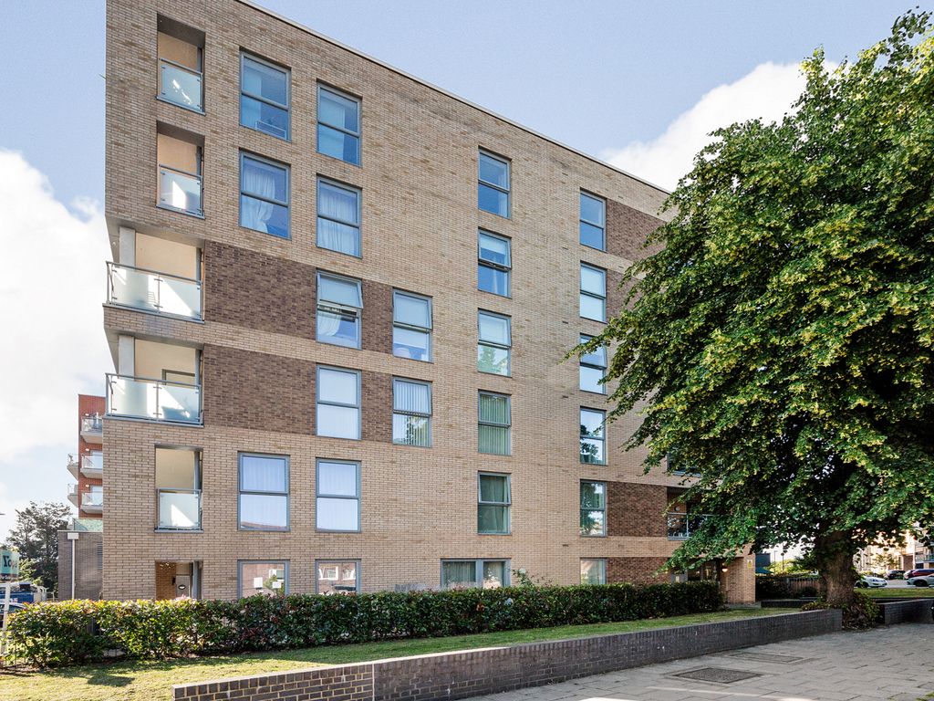 1 bed flat for sale in Loughborough Park, London SW9, £400,000 - Zoopla
