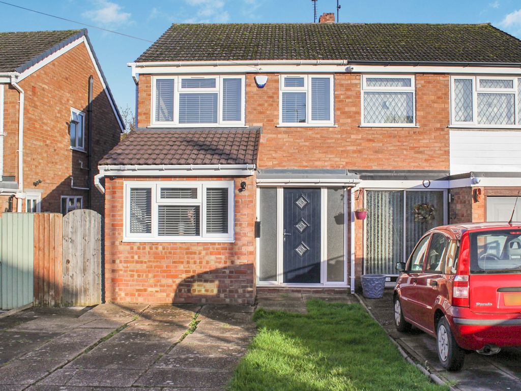2 Bed Semi Detached House For Sale In Queen Street Kingswinford West