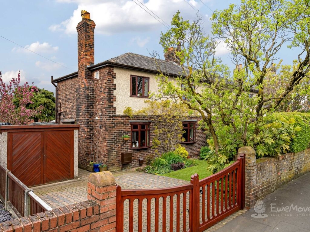 3 Bed Semi Detached House For Sale In Delph Lane Whiston Prescot
