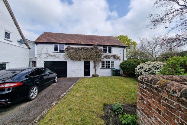 3 bed property to rent in 14 Eythrope Road, Aylesbury HP17, £1,400 pcm ...