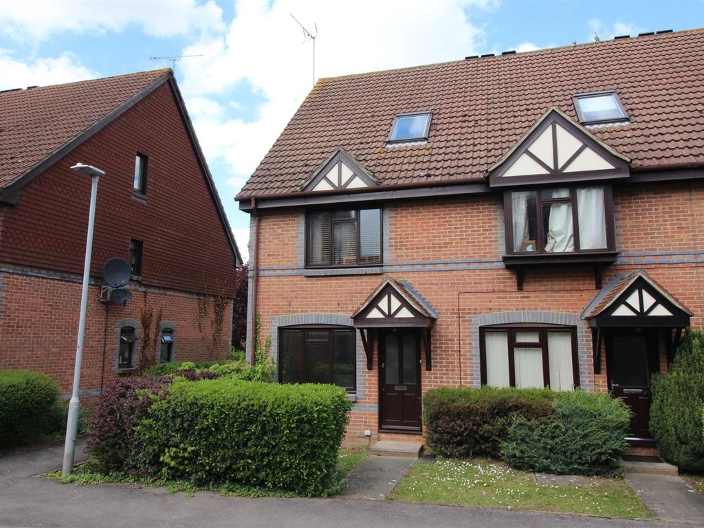 1 bed maisonette to rent in Rowe Court, West Reading, Reading RG30, £ ...