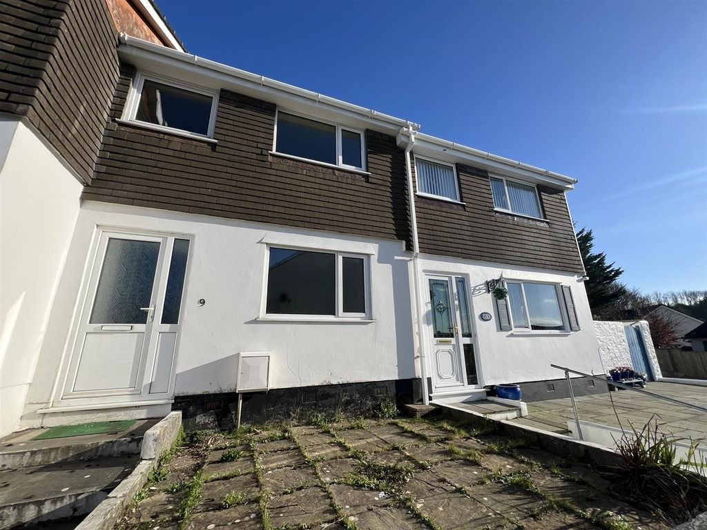 3 bed detached house to rent in Rashleigh Vale, Truro TR1, £1,100 pcm ...