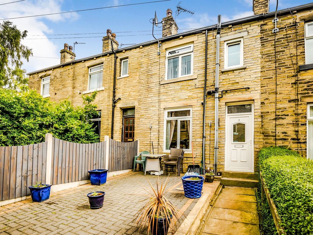 2 bed terraced house for sale in Fernfield Terrace, Halifax HX3 - Zoopla