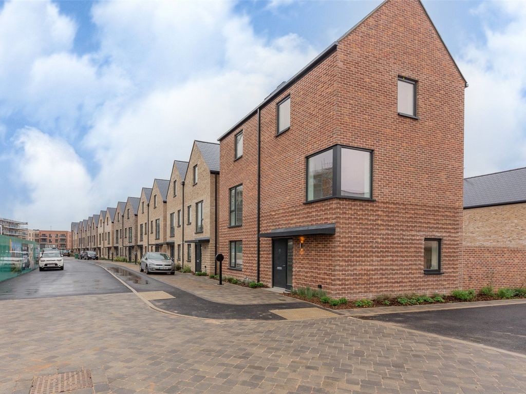 4 bed detached house to rent in Clara Rackham Street, Cambridge CB1, £ ...