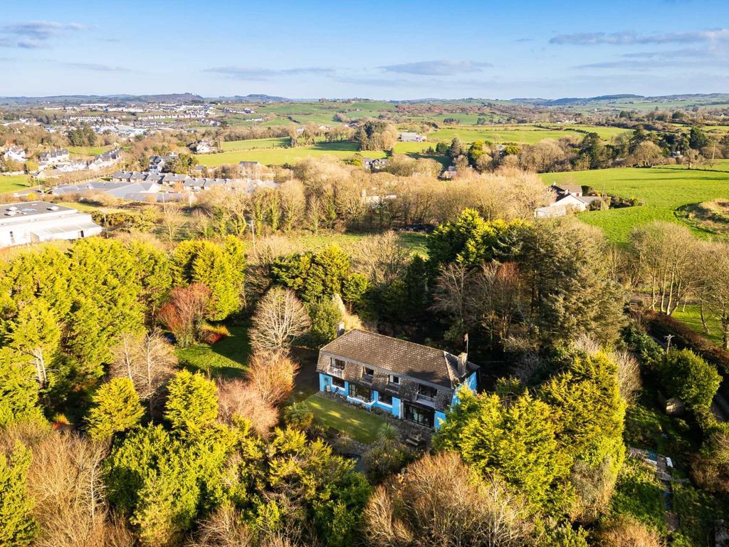 5 bed property for sale in Crann Na Smol, Poundlick, Skibbereen ...