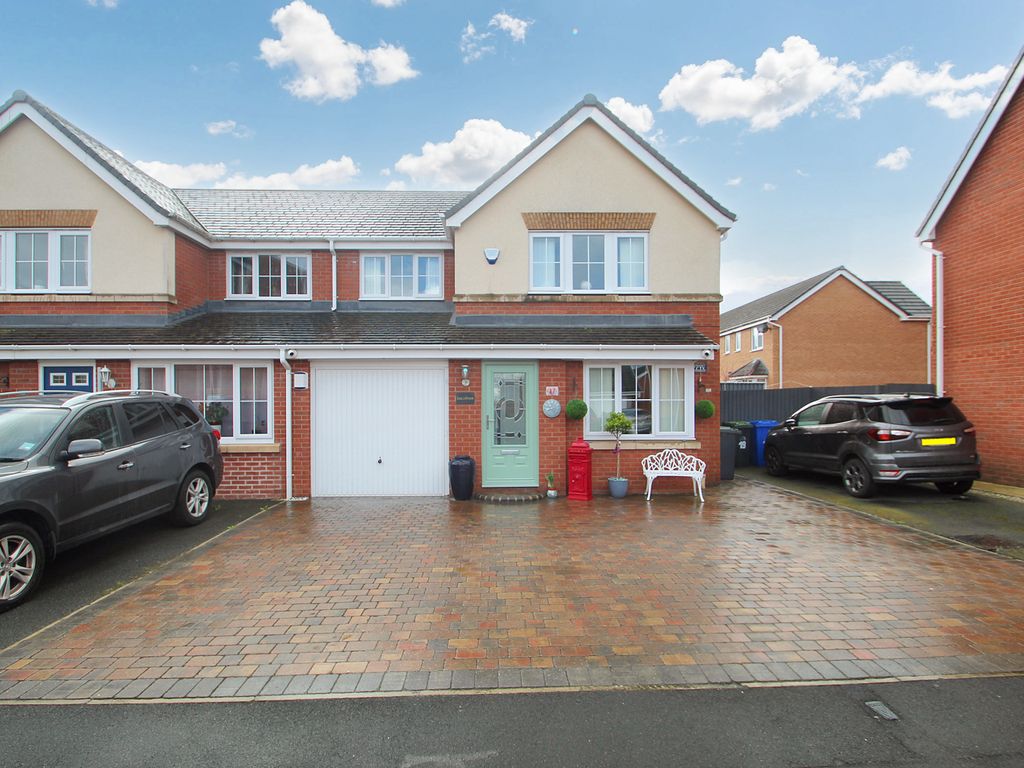 3 Bed Semi Detached House For Sale In Darwin Drive Burslem Stoke On
