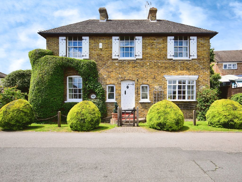 3 bed detached house for sale in Weavering Street, Weavering, Maidstone ...