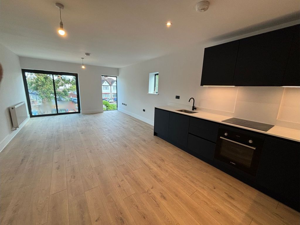 New home, 2 bed flat for sale in Oldfield Lane North, Greenford UB6, £ ...