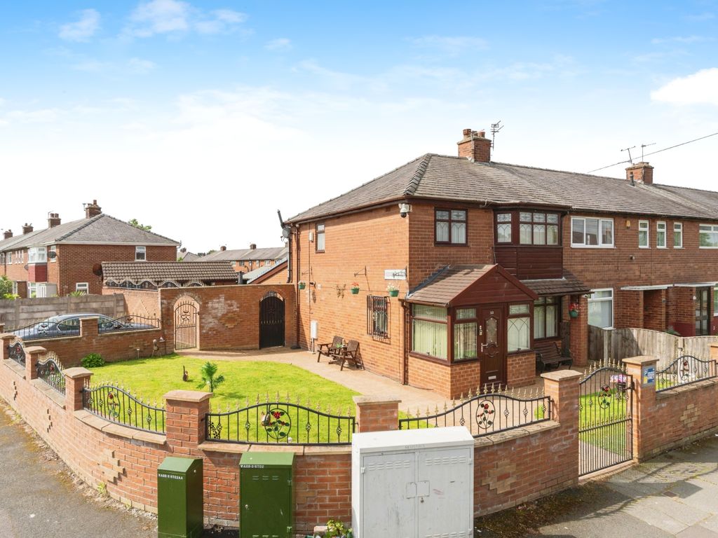3 Bed Semi Detached House For Sale In Statham Avenue Warrington Wa2 £