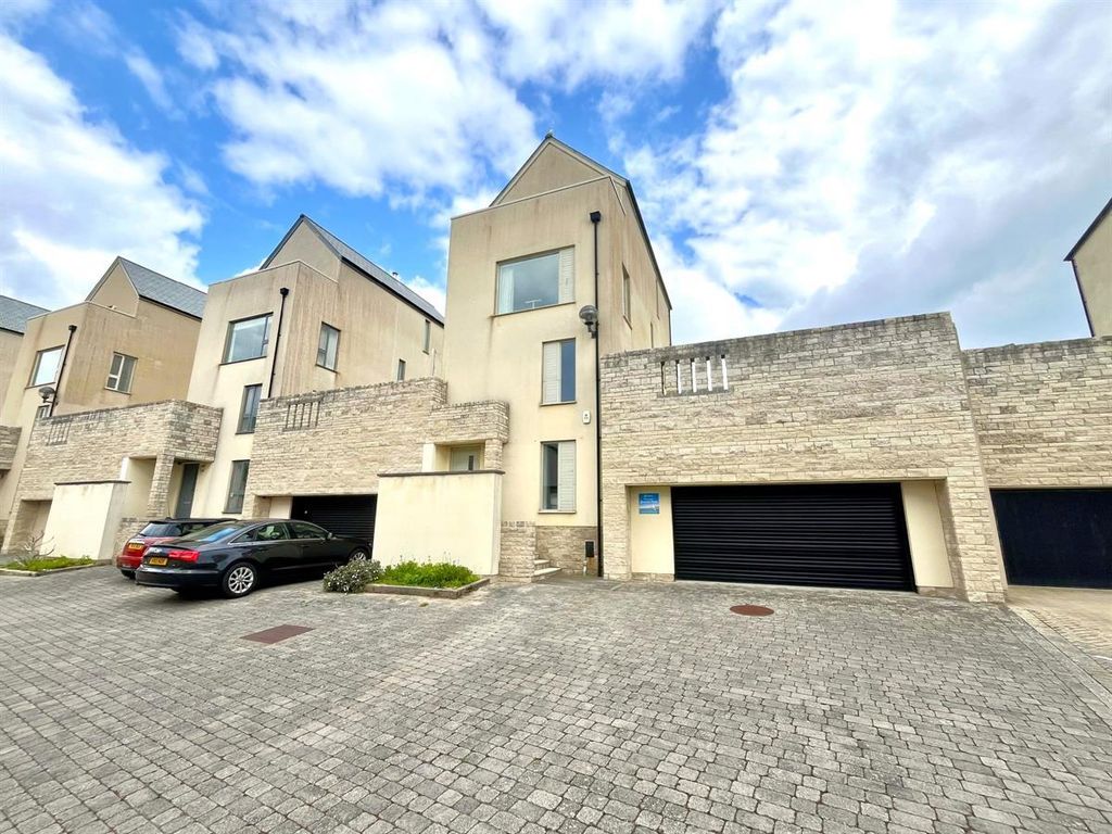 4 bed link detached house for sale in Castle Road, Portland DT5, £ ...