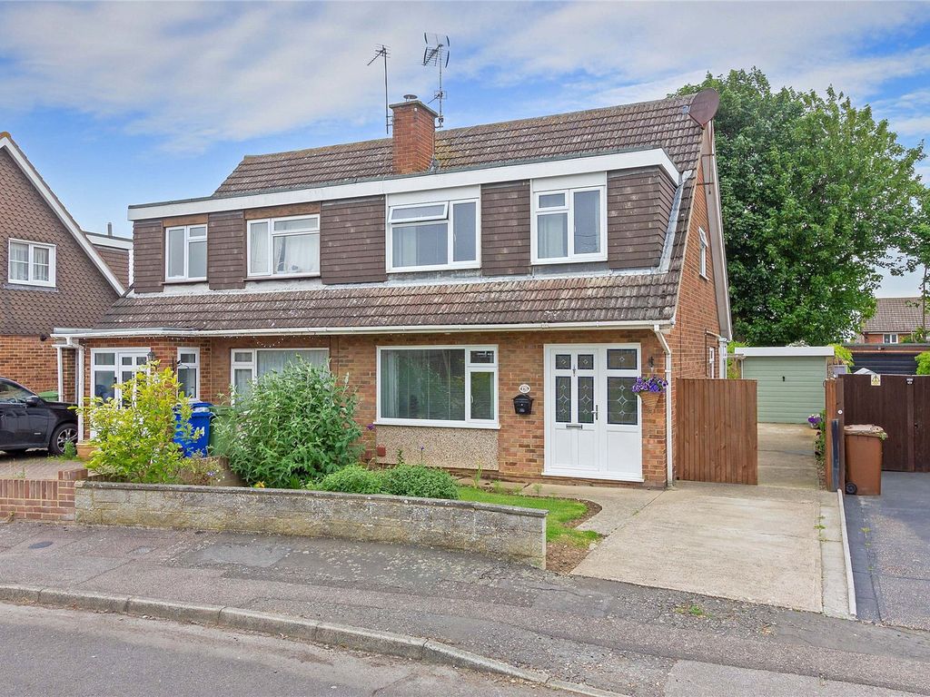 3 Bed Semi Detached House For Sale In Berkeley Court Sittingbourne
