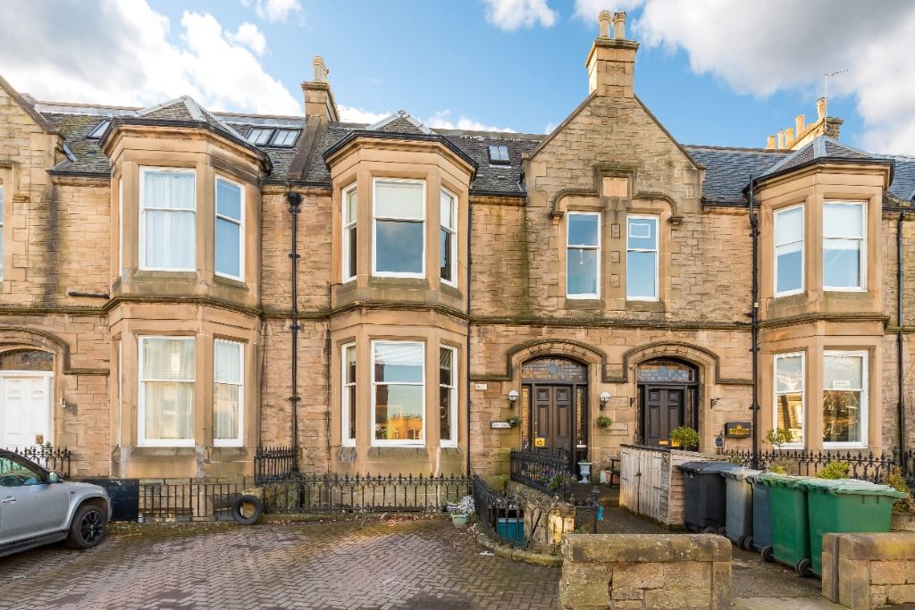 4 bed shared accommodation to rent in Mayfield Gardens, Newington ...