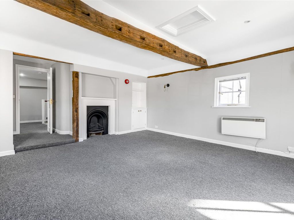 2 bed flat for sale in High Street, Devizes SN10 - Zoopla