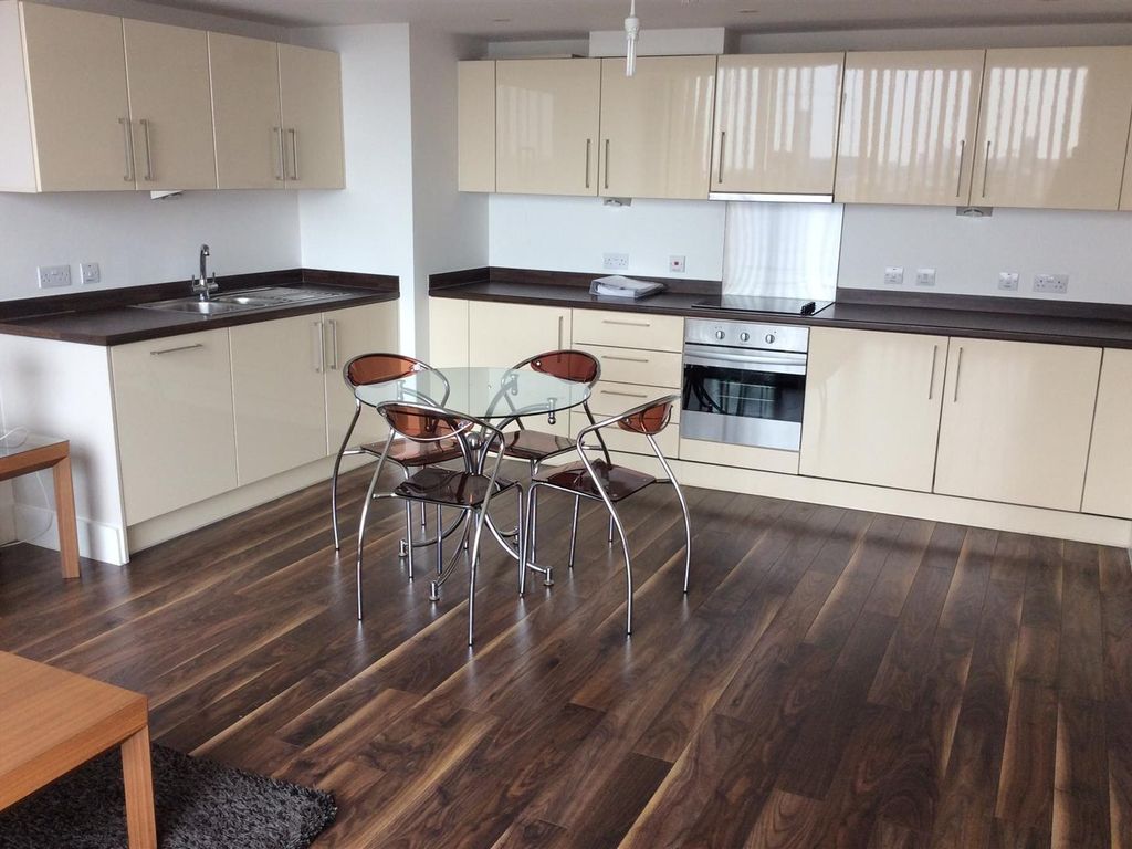 1 bed flat to rent in Spinney Houses, Church Street, Liverpool L1, £950 ...