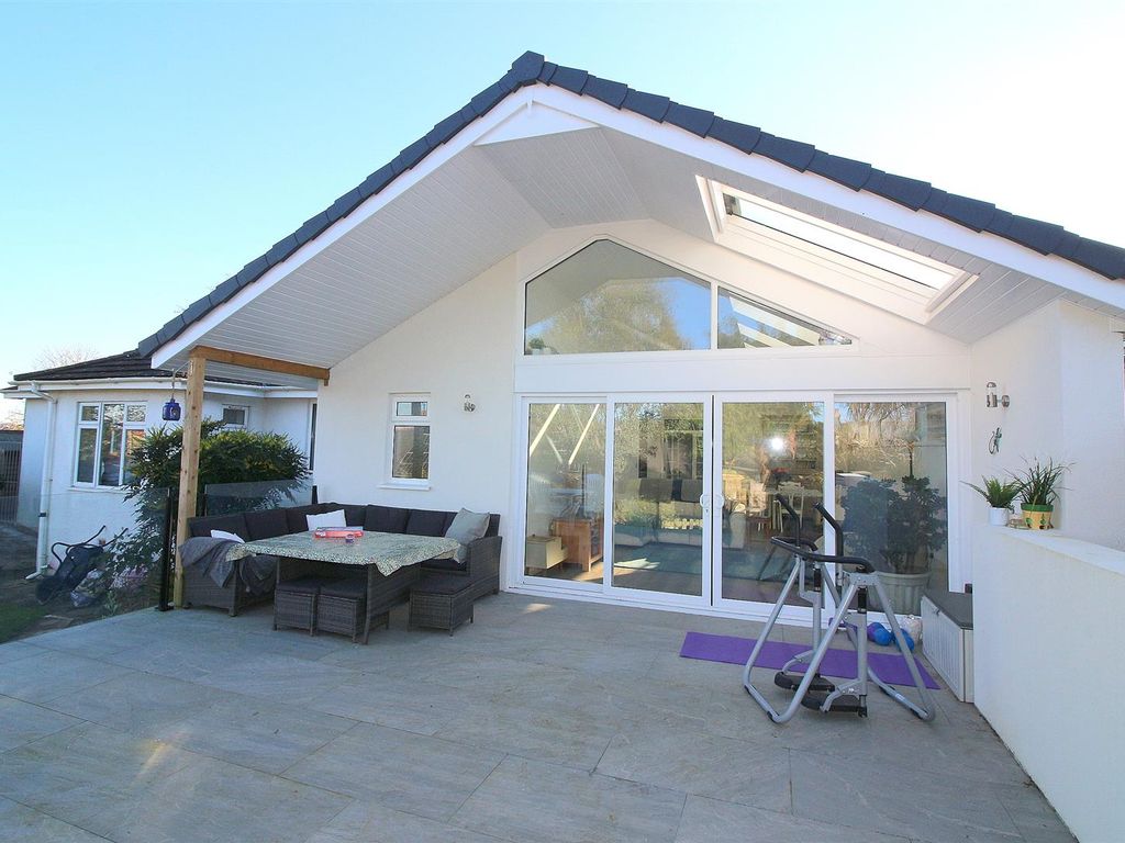 3 Bed Detached Bungalow For Sale In New Road Saltash Pl12 £475 000