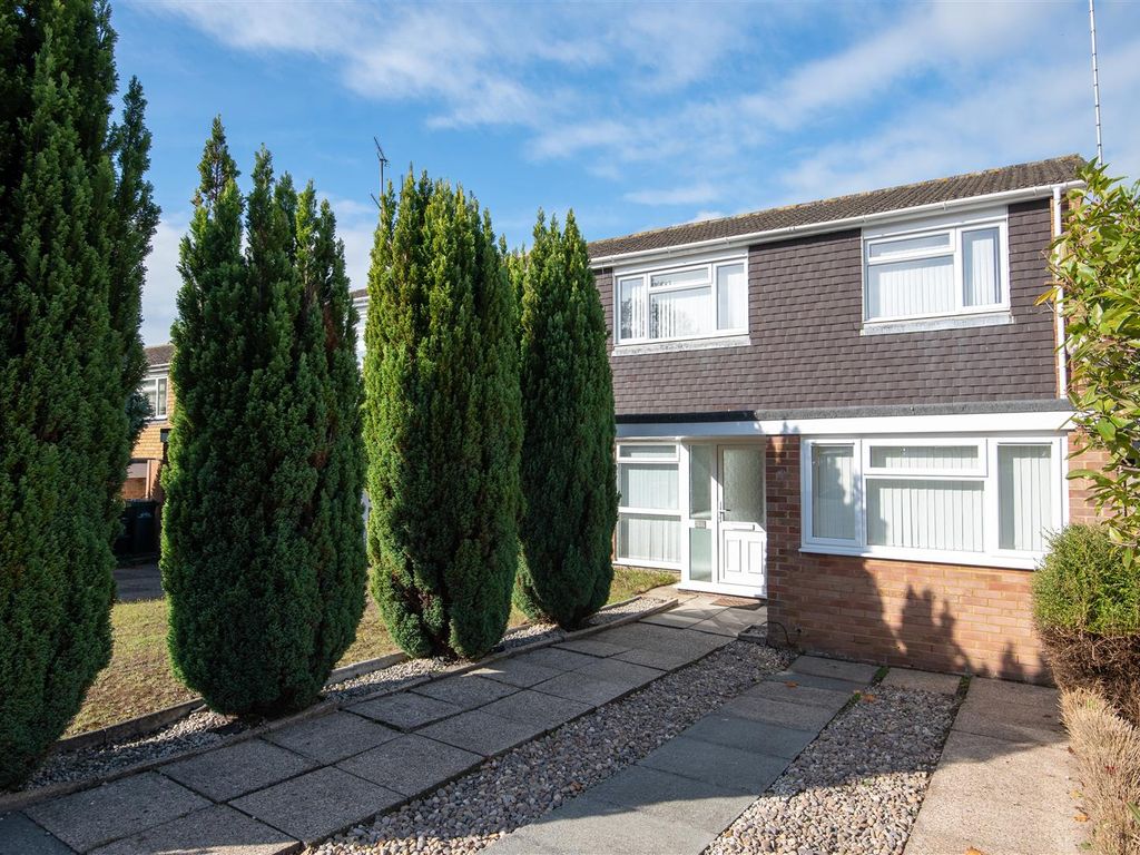 4 Bed Semi Detached House For Sale In Overhill Gardens Brighton Bn1