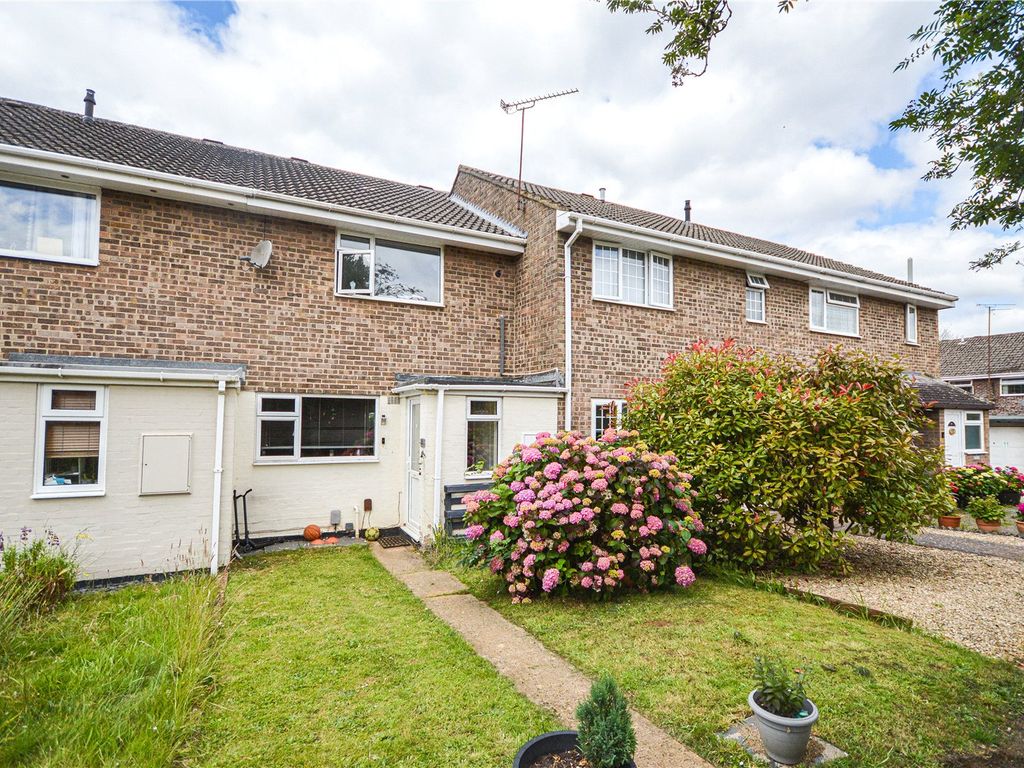 3 bed terraced house for sale in Hallam Moor, Liden, Swindon SN3, £ ...