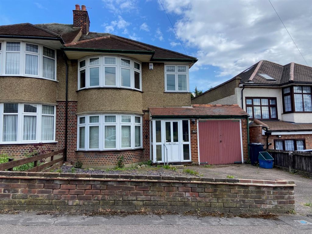 3 Bed Semi Detached House For Sale In Kings Avenue Woodford Green Ig8