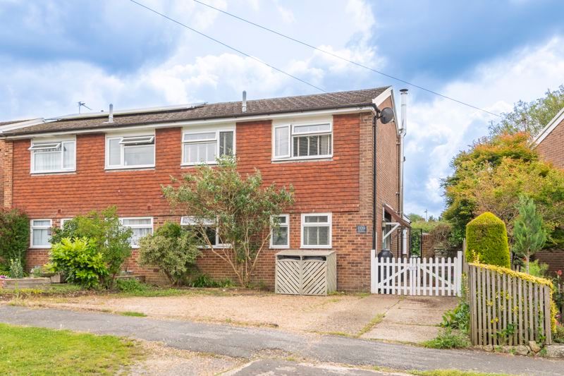 3 Bed Semi Detached House For Sale In The Drive Uckfield Tn22 £