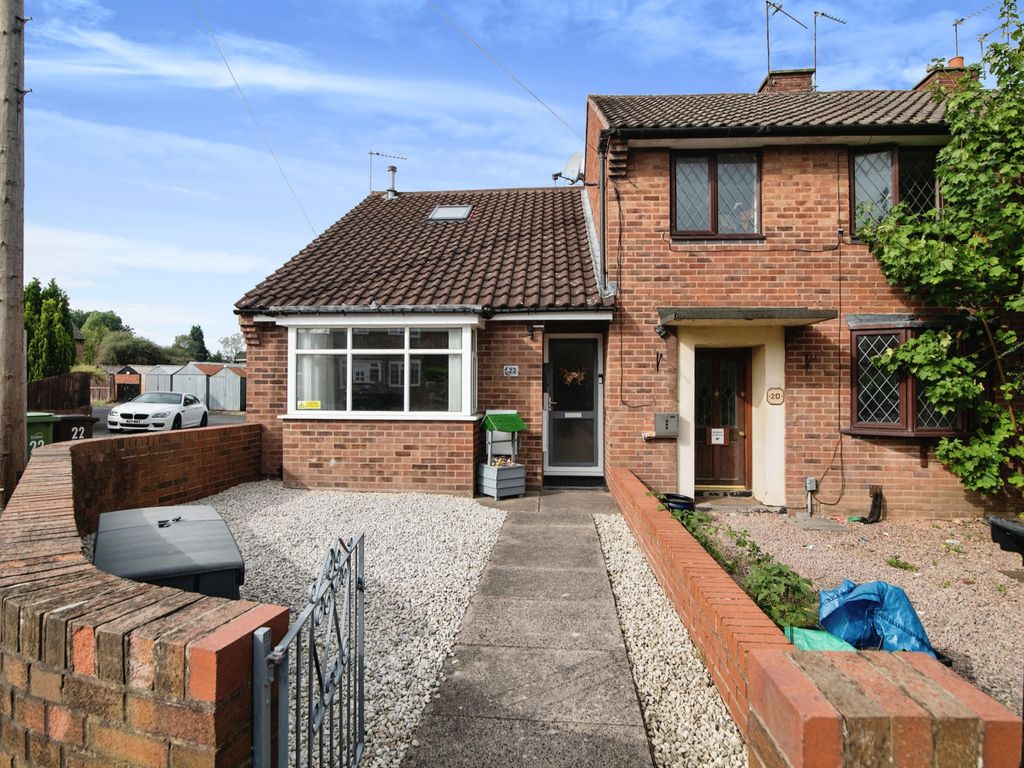 3 Bed Semi Detached House For Sale In Chestnut Grove Kingswinford Dy6