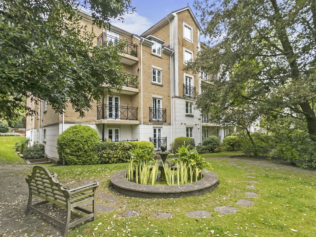 2 bed flat for sale in Knyveton Road, Bournemouth BH1 - Zoopla