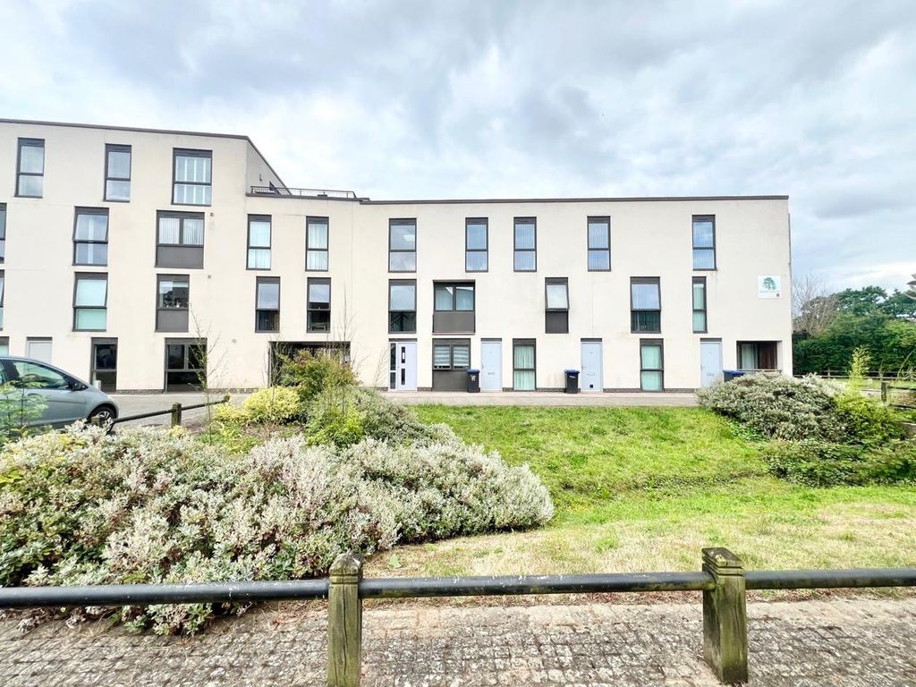 1 bed flat to rent in Ashby Wood Drive, Upton, Northampton NN5, £895 ...