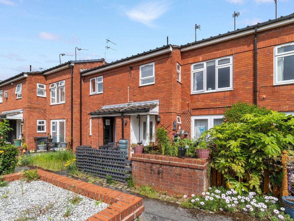 1 bed flat for sale in Pear Tree Place, Warrington WA4, £95,000 - Zoopla