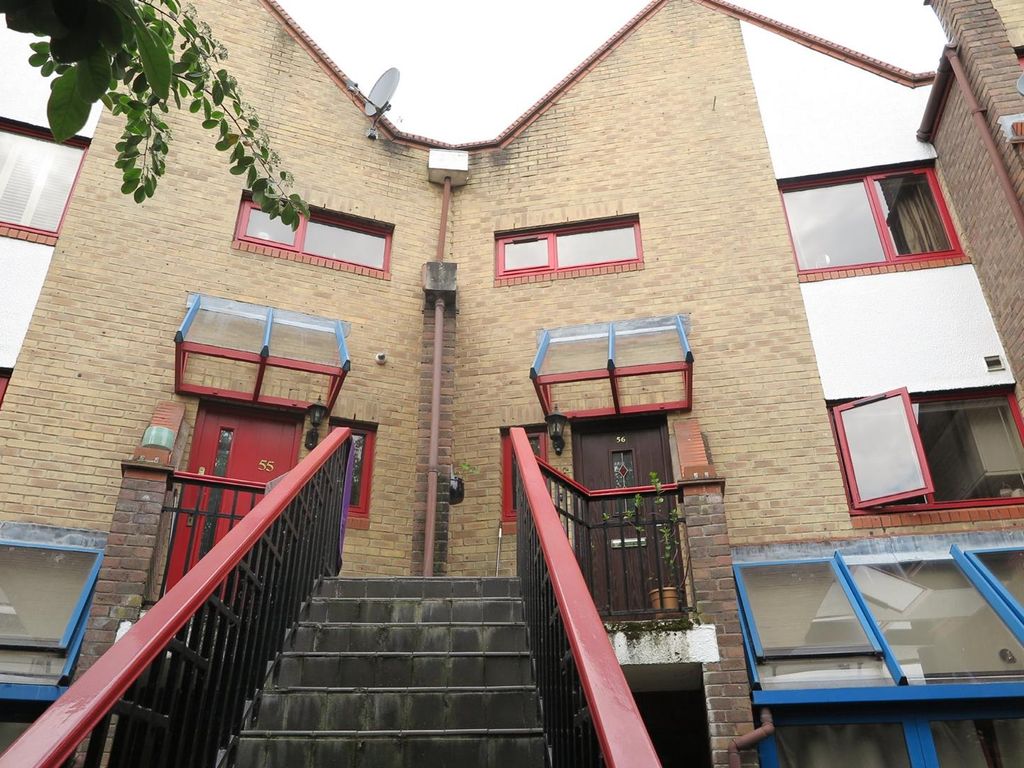 2 bed maisonette to rent in Bywater Place, London SE16, £2,100 pcm - Zoopla