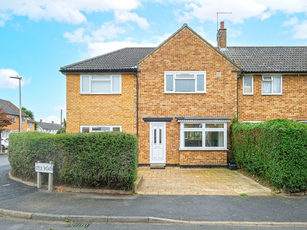 2 bed flat to rent in Springfield Road, Hertfordshire EN8 - Zoopla