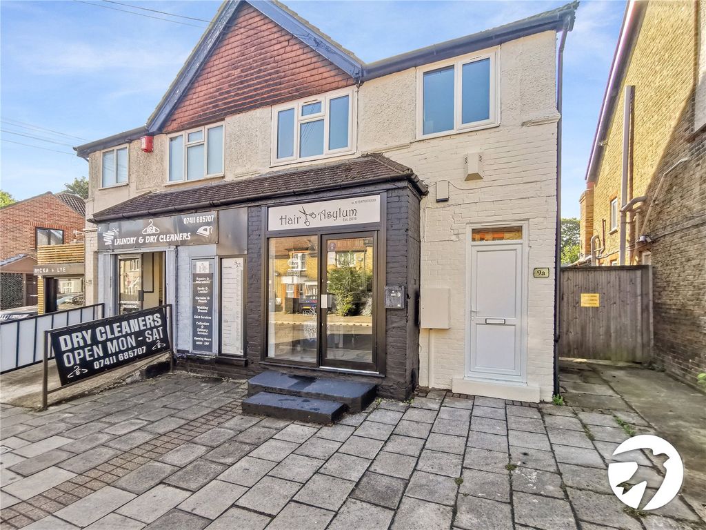 1 bed flat to rent in High Street, Orpington BR6, £1,250 pcm - Zoopla