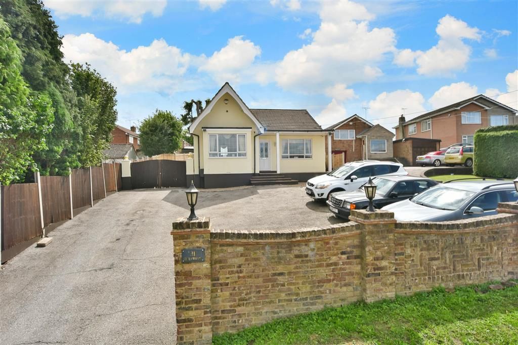 3 Bed Detached Bungalow For Sale In Swift Crescent Lordswood Chatham