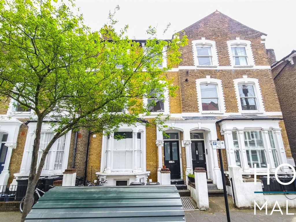 4 bed flat to rent in Reighton Road, London E5 - Zoopla