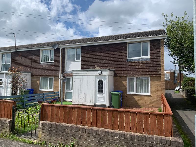 2 bed flat to rent in Holystone Close, Blyth NE24 - Zoopla