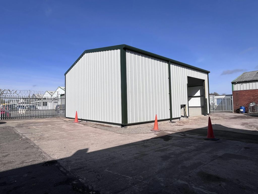 Industrial to let in 5E Sowerby Way, Durham Lane Industrial Park ...